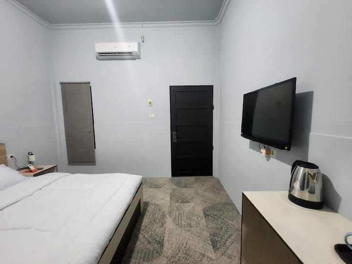 Kamar No 02 Tavisha Inn Eklusif -