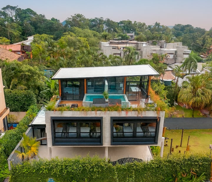 À 410m Da Praia, 4 Suítes A/c, Piscina E Churrasq. - São Sebastião