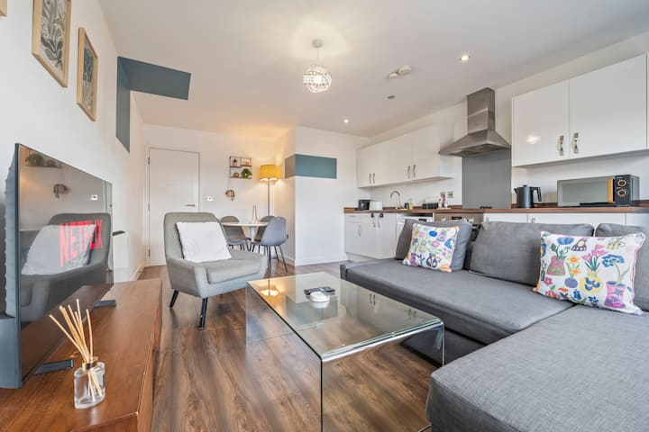 #91 Cozy Apart| Near Herbert Artgallery| Sleep 4 - Coventry