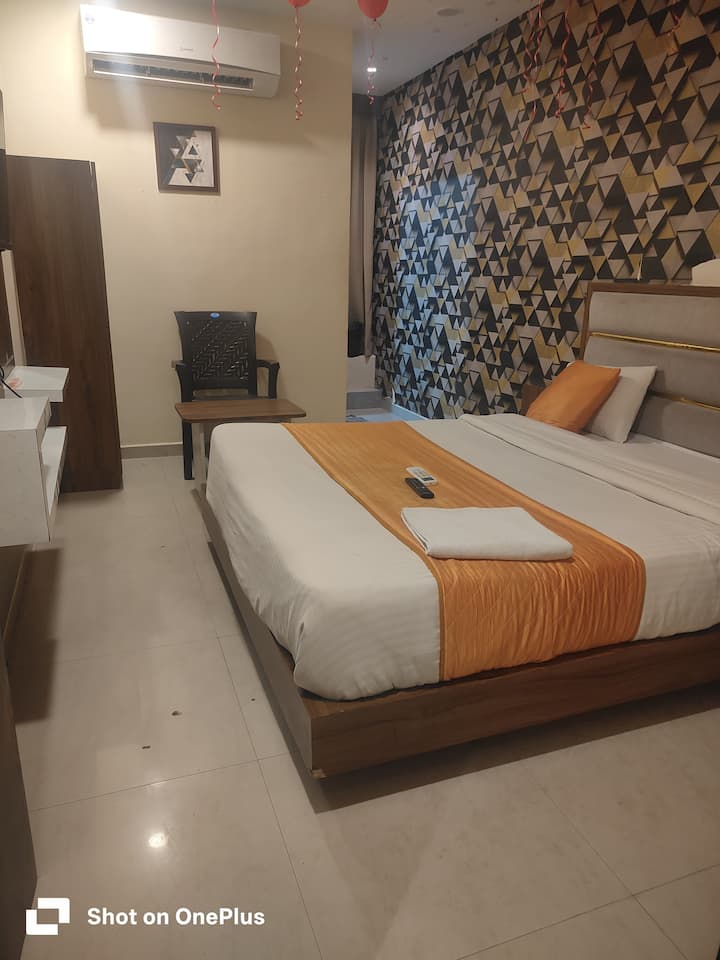 Urban Comfort Room Near Railway Station - 바도다라