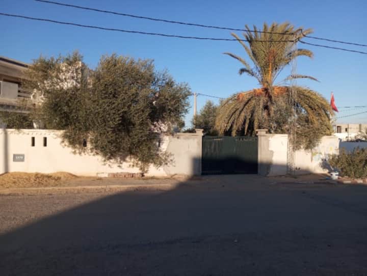 Studio Charmant Dans Une Villa Avec Piscine Ghriba - Dzserba