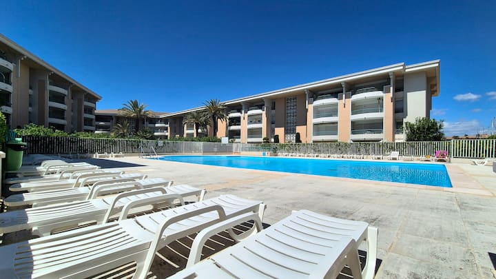 Grand T2 Sur Le Port De Fréjus - ibis budget Fréjus Capitou A8