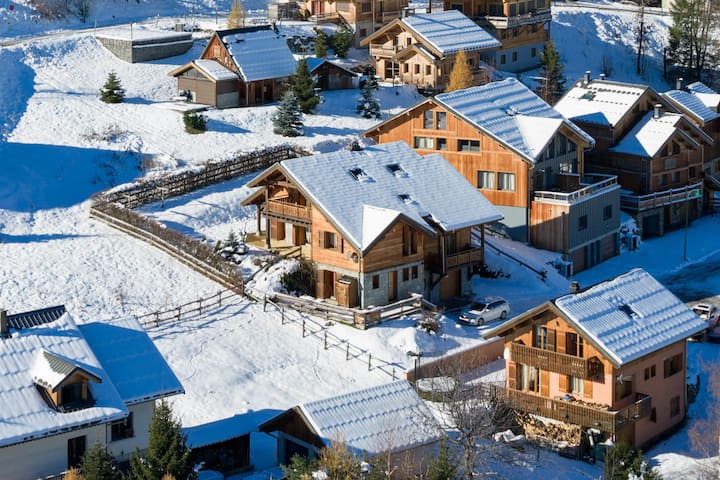 Chalet Chaleureux · Proche Des Pistes - Saint-Sorlin-d'Arves
