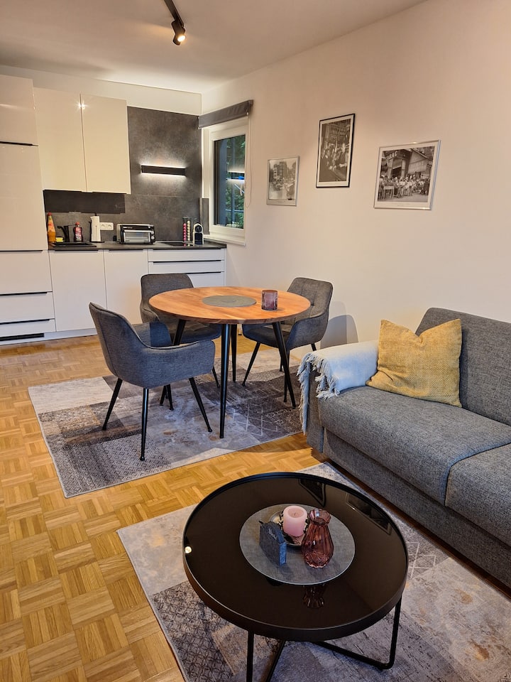 Kleine Neu Sanierte Ferienwohnung In Bad Gastein - Bad Gastein