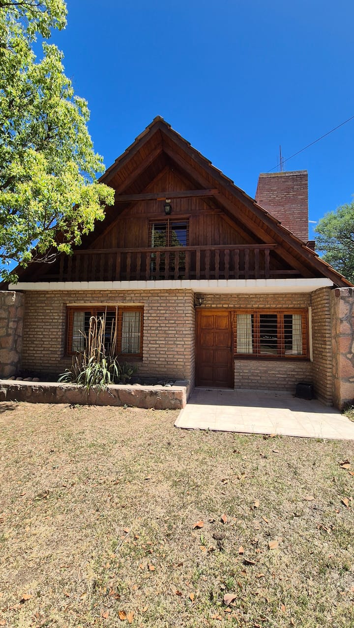 Cabaña Villa Carlos Paz - Complejo Edelweiss - Villa Carlos Paz