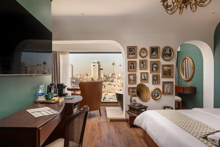 Staybee • The Timekeeper’s Den Room Tahrir Square - Cairo