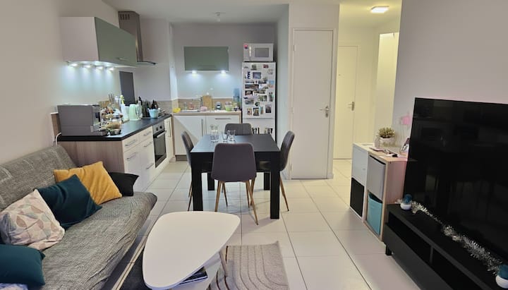 Joli Appartement 4 Personnes - Jean Jaurès - Lione