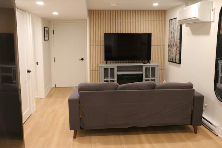 Lower Level Cozy Retreat - London, Ontario