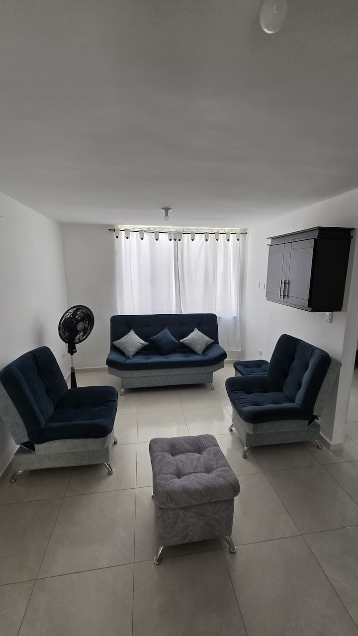 Apartamento Familiar Con Parqueadero - San Gil