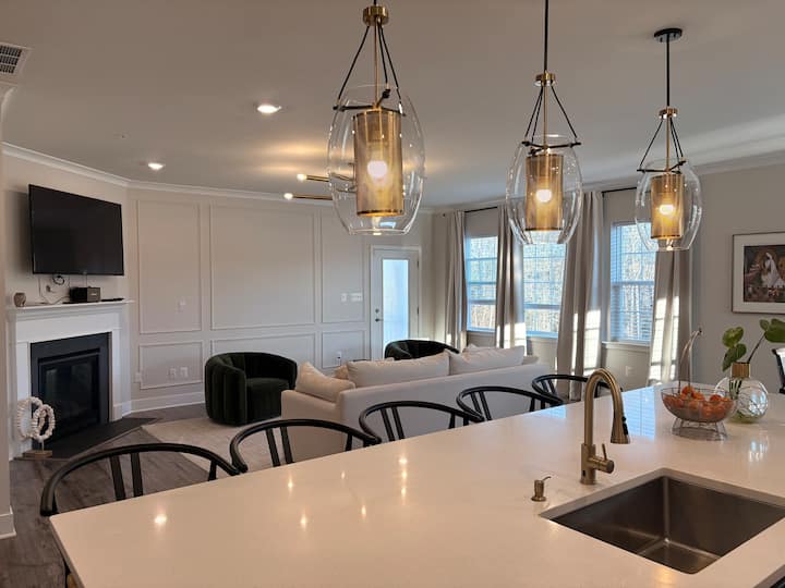 Home Away From Home - Waldorf, MD