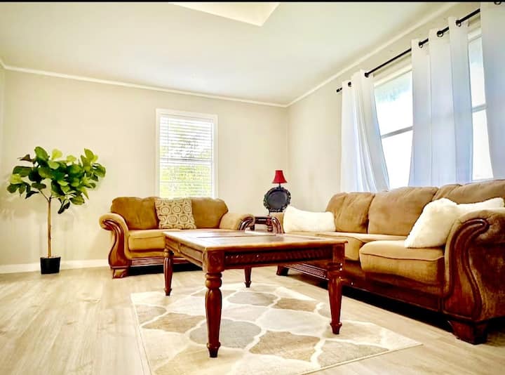 Country Retreat/worker Friendly/near Downtown - McKinney, TX