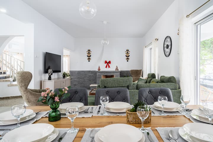 Deyar House • Family Home Away From Home - Larnaca