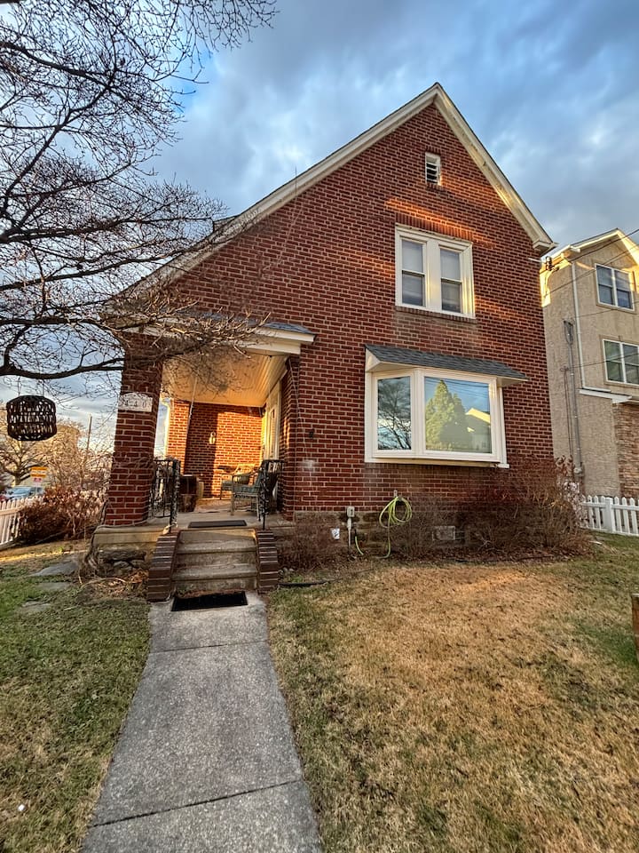 Cozy Dog Paradise Walkable 2 Main Street Manayunk - Philadelphia, PA