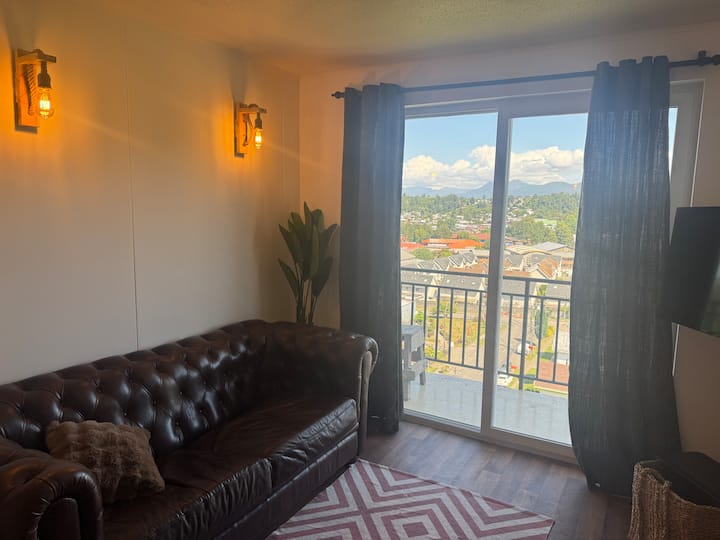 Con La Vista De Volcán Y Lago En Villarrica - Villarrica