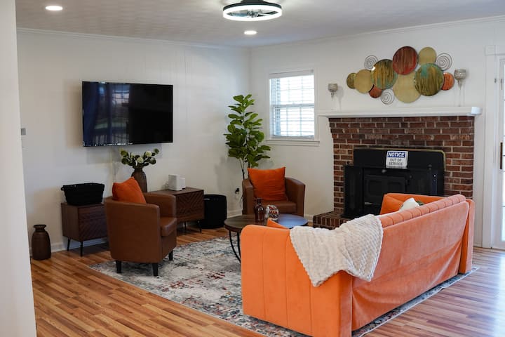 Millennium Cozy Home - Discovery Island, Simpsonville