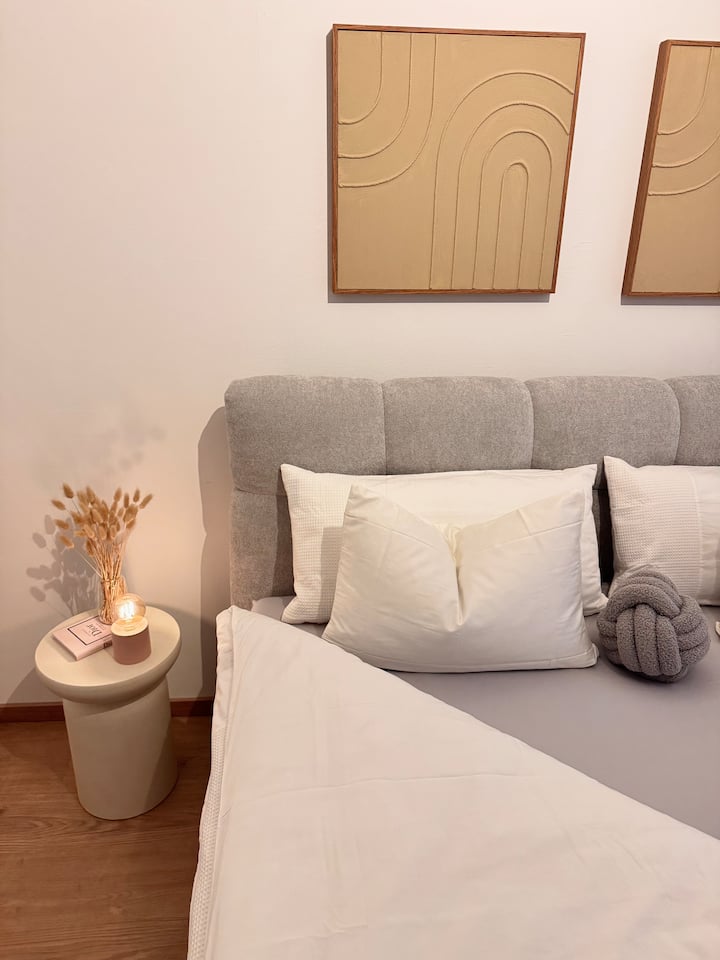 Mitten In Der Historischen Altstadt Von Passau - Passau