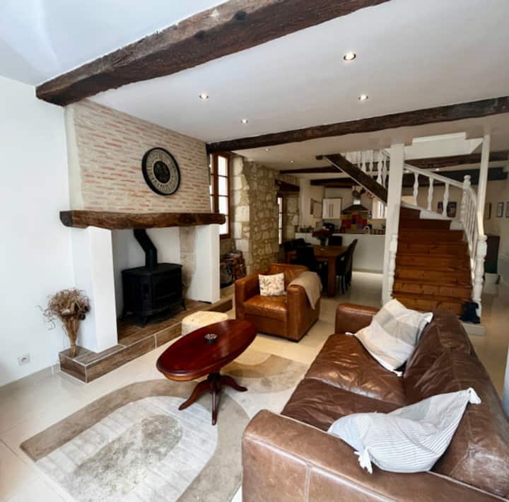 Maison Girasol. Spacious 2 Bed House Central Eymet - Lauzun