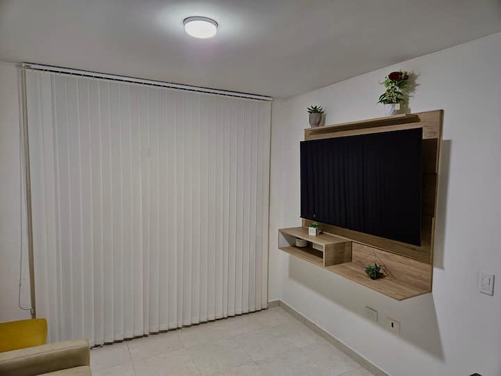 Moderno Apartaestudio Cerca A Todo! - Girón