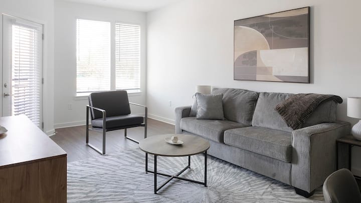 Landing | Modern 1bd, Clubhouse, Yoga Studio - Raleigh, NC