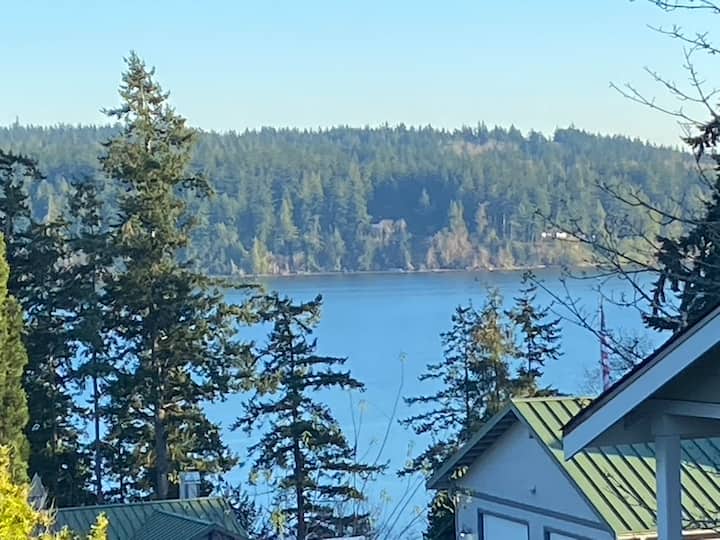 Relaxing Getaway On Holmes Harbor - Freeland, WA