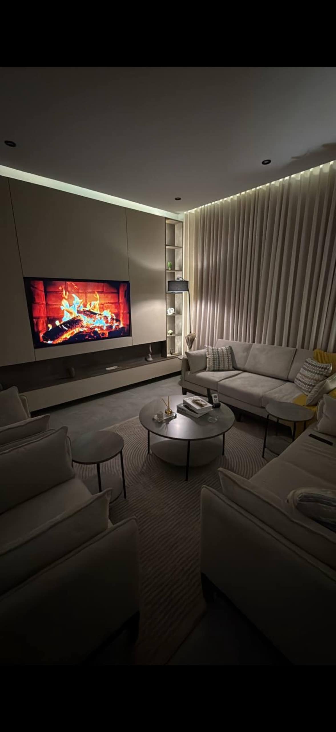 Apartamento composto por uma sala de estar - Apartamentos para Alugar ...