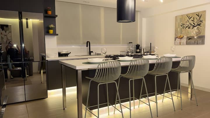 Acogedor, Nuevo Y Moderno Apartamento En Chacao - Caracas