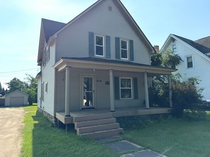 Family-friendly 4br House – Redgranite, Wi - Spring Lake, WI