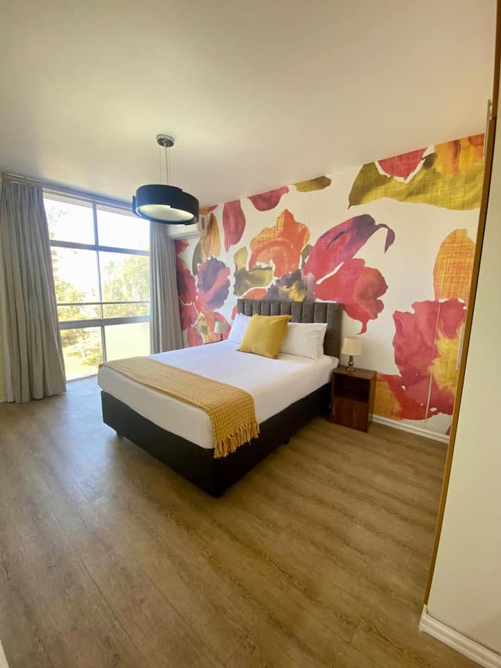 Oceanic 2 Bedroom Ocean View Apartment - Durban