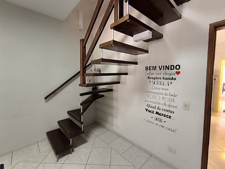 Lindo Sobrado Lady Seven - Jd. Das Indústrias/sjc - São José dos Campos