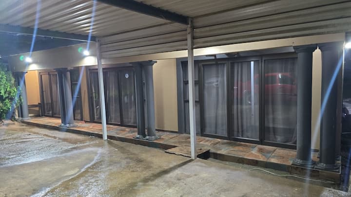 Huzula Royal Residence - Blue - Empangeni