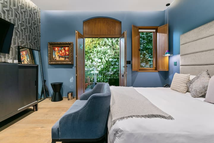Luxury Boutique Hotel Steps From Soho House - Mexico City
