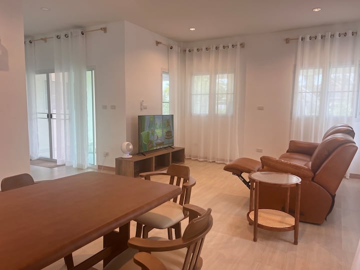 Surf & Serene Private Home - Khao Lak