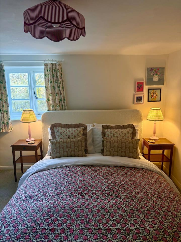 Cute Cottage In Central Farnham - Farnham