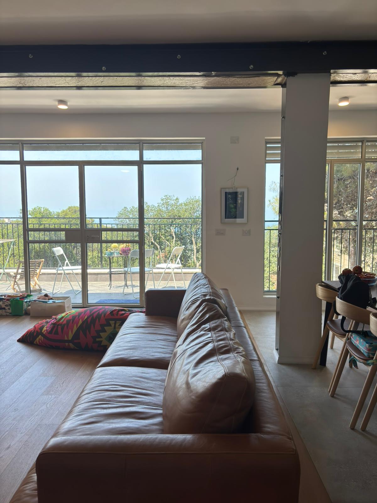 Renovated apartment full of charm and greenery - Apartments for Rent in ...