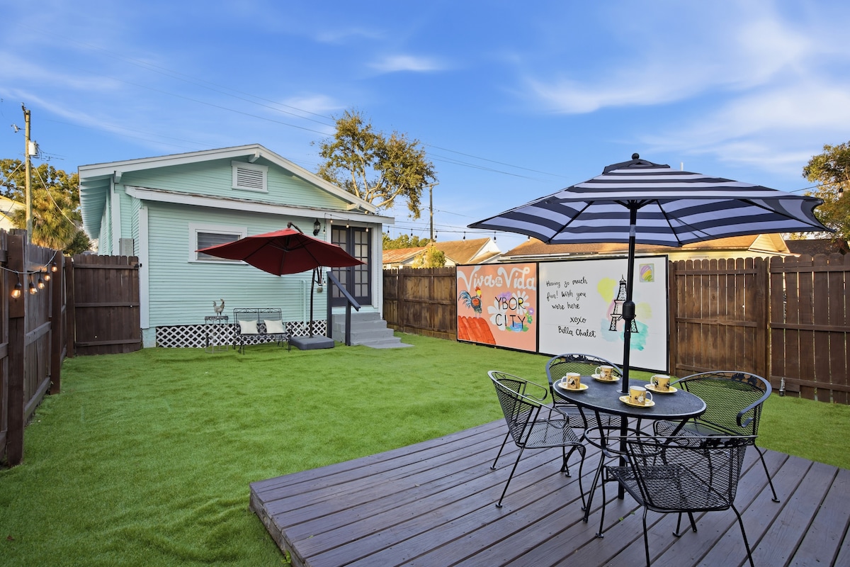 Bella Chalet Ybor! Пешеходно разстояние до 7-мо авеню. – Къщи под наем ...