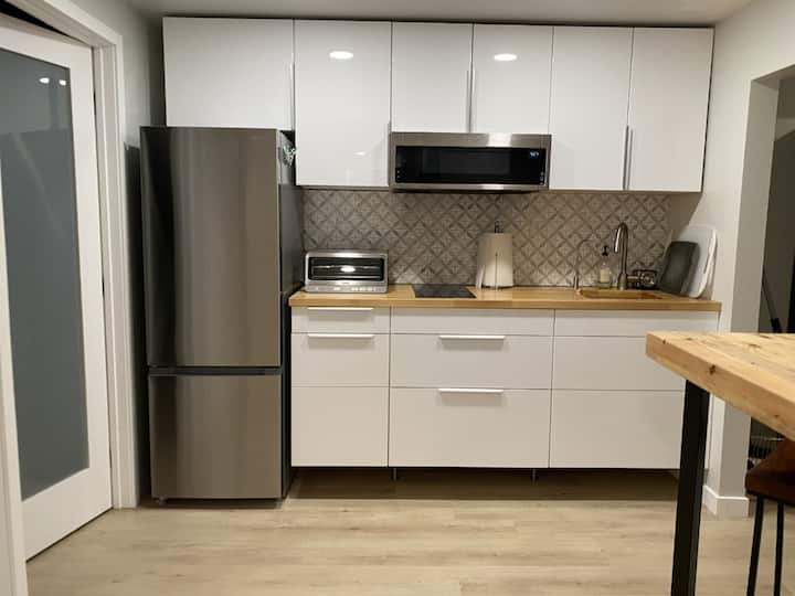 Modern, Minimalist Studio Basement Apartment! - Highlands Ranch, CO