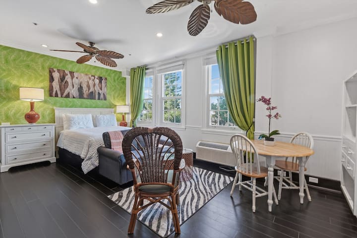 Limegreen Orchid - Palm Beach Hotel - Historic - Palm Beach, FL