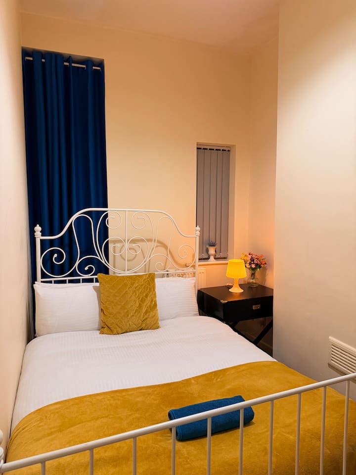 The Silva Noire - Manchester