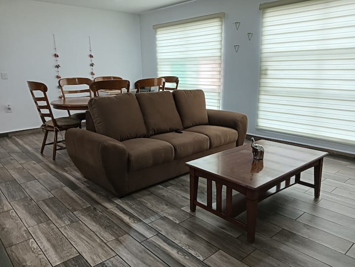 Estancia Silva

Tranquilo, Iluminado Y Seguro. - Mexico