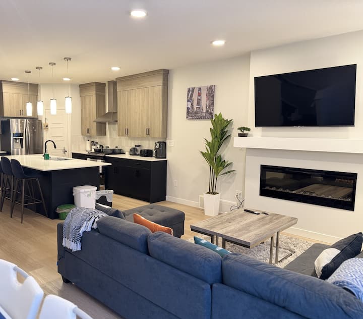 Modern Cozy 3-bed1-bonus Room • 20 Mins To Airport - Beaumont