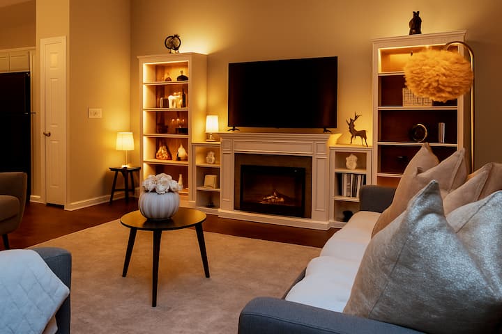 Upscale Glamour Retreat • Beautiful & Cozy - Newark, DE