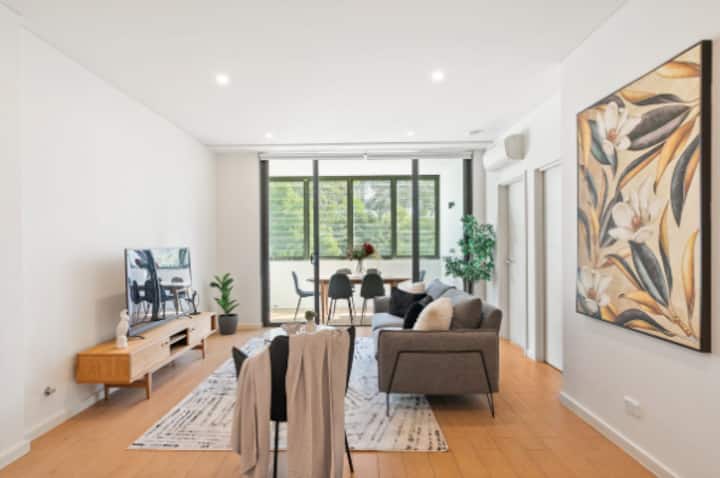 Superb Convenient Two Bed Parramatta - Parramatta