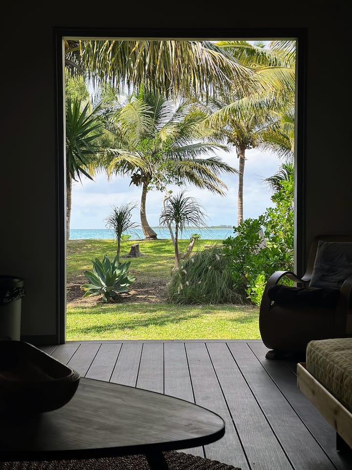 Bungalow Les Pieds Dans L'eau. Vue Sur Le Lagon. - New Caledonia