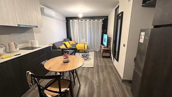 Moderno Departamento En ÑUñoa A Pasos Del Metro - 