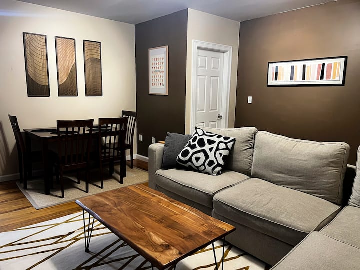 2br Near Yale & Hospitals | King Bed Pet Friendly - New Haven, CT