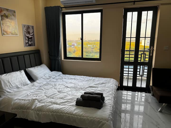 Ferry View Condo, Enjoy City View From The River - Phnom Penh
