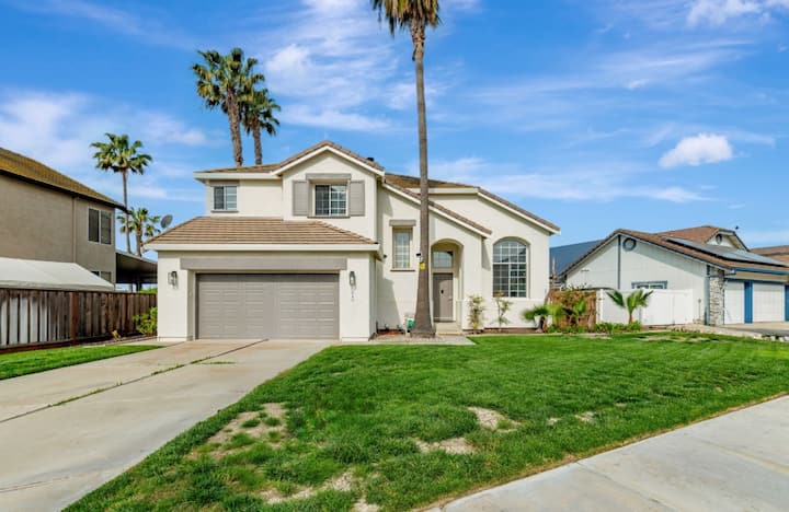 Discovery Bay Lakeside Charm - Discovery Bay, CA