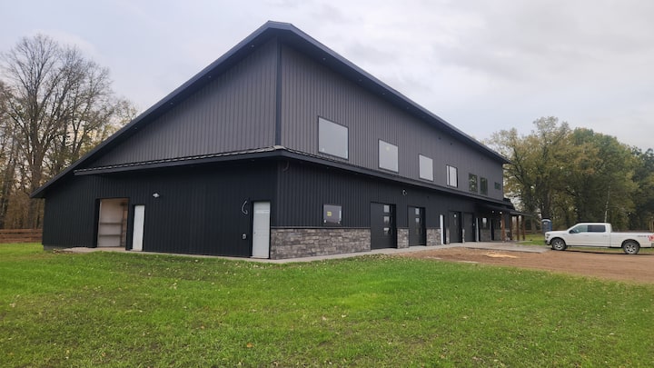 Barndominium In The Woods - 康普頓