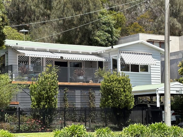 Retro 50s Beach Cottage Across The Road From Beach - Dromana