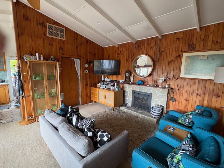 Retro 50s Beach Cottage Across The Road From Beach - Dromana